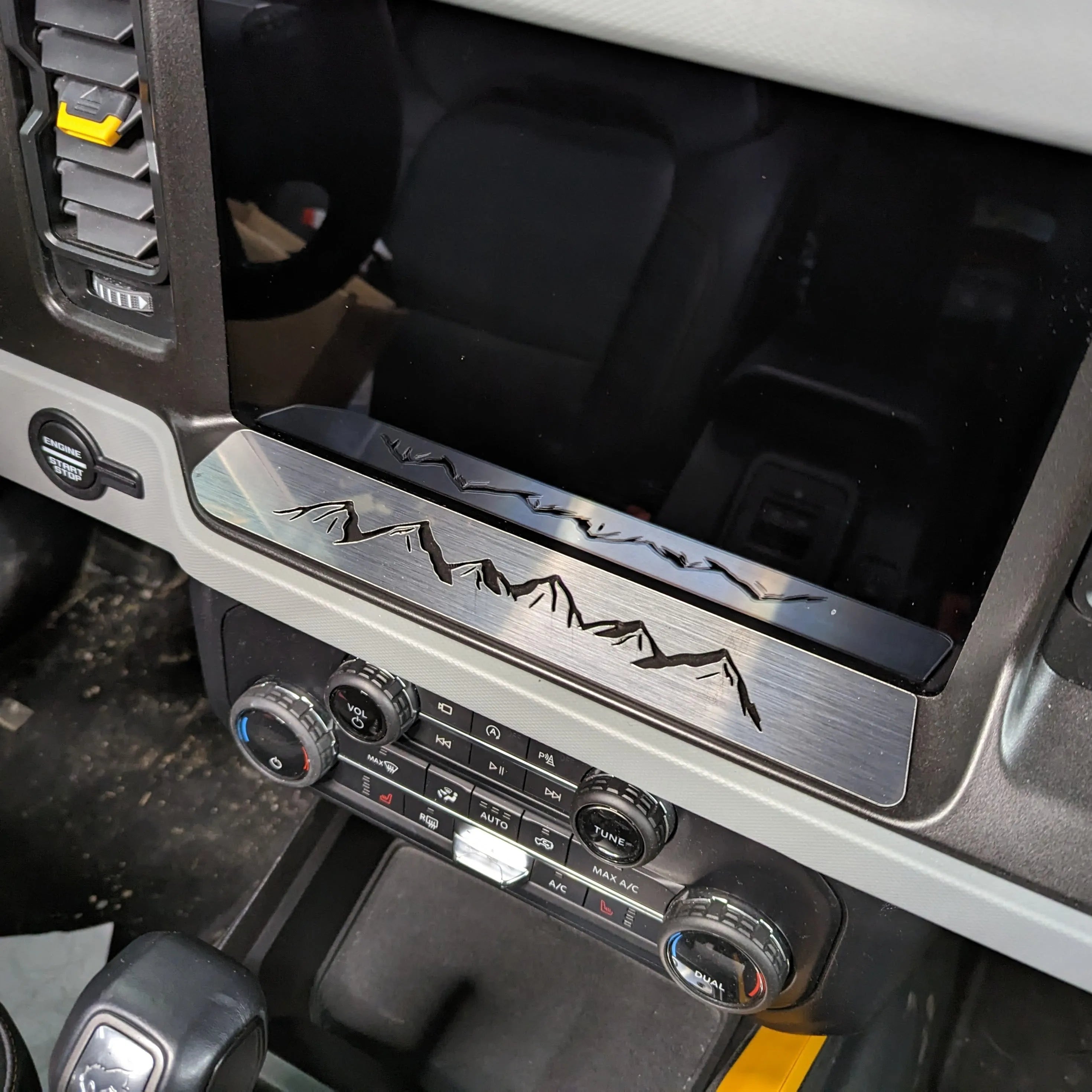 Mountain Range Screen Sill Badge - Fits 2021+ Bronco® 12" Display Only